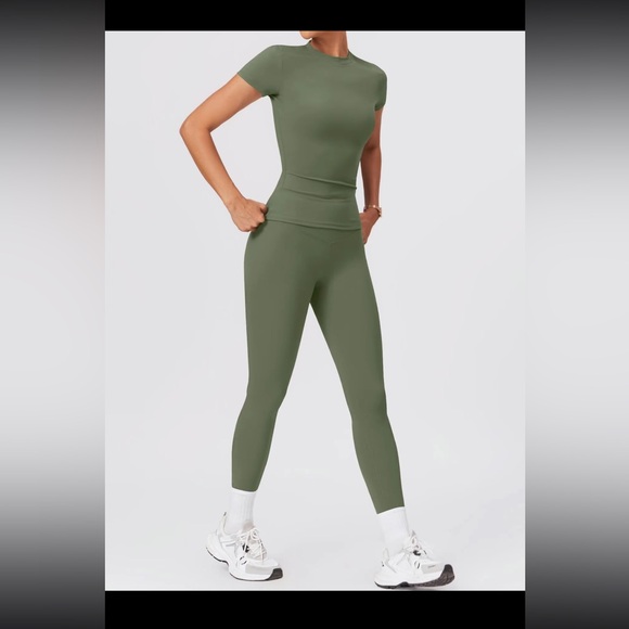 Pants & Jumpsuits | Tiktok Shop 2 Piece Workout Set In Army Green ...